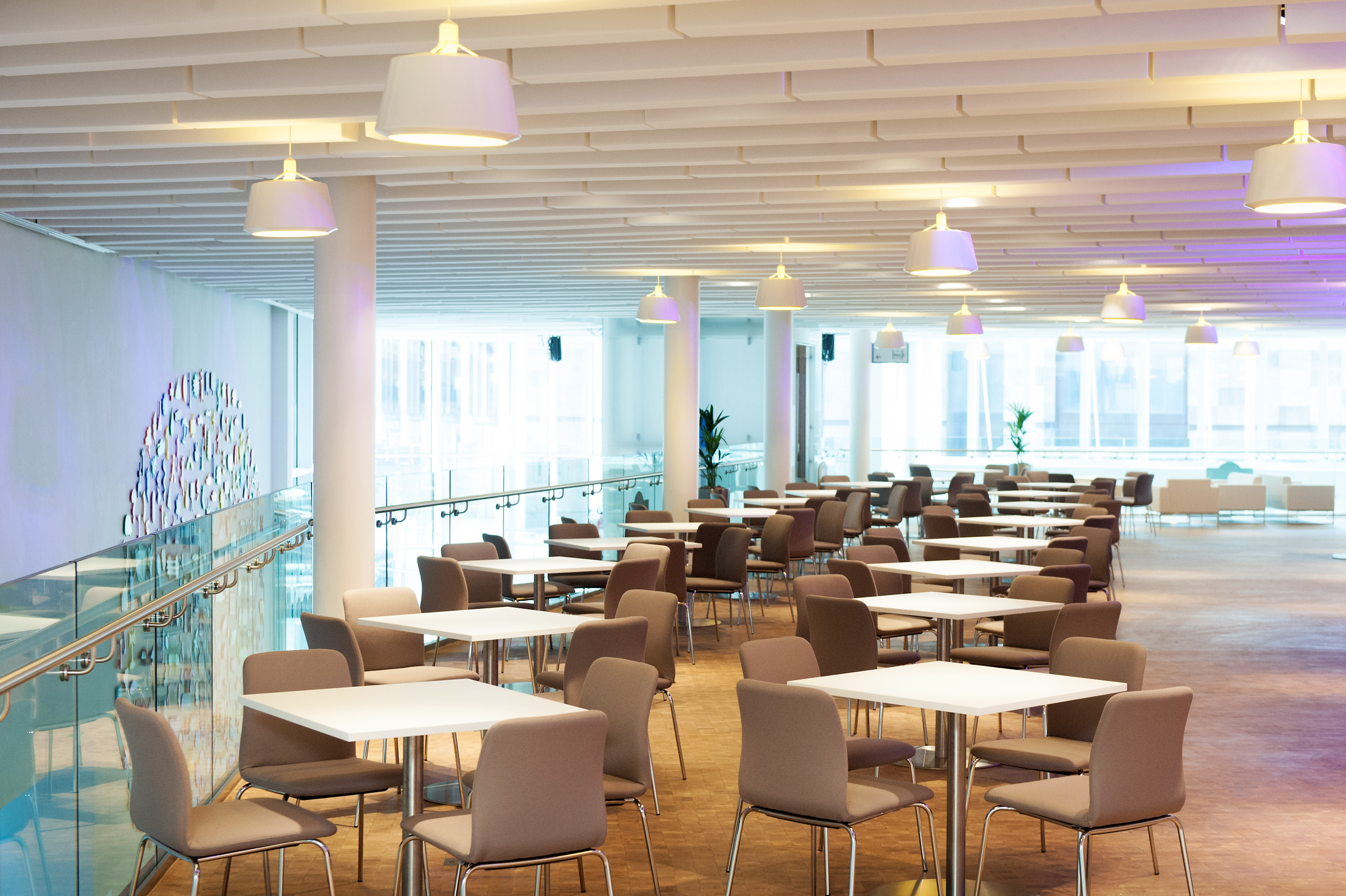 Platform 5 Café - EICC